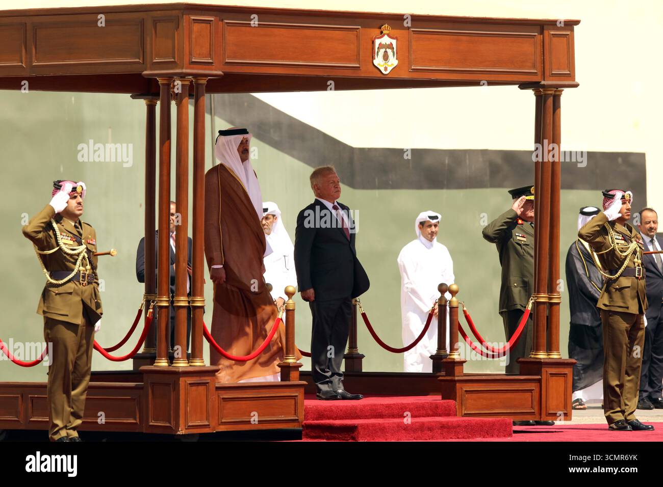 (250917) -- AMMAN, Sept. 17, 2025 (Xinhua) -- King Abdullah II of ...
