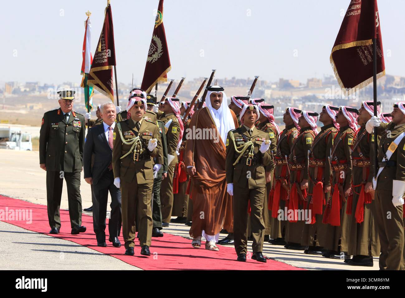 (250917) -- AMMAN, Sept. 17, 2025 (Xinhua) -- King Abdullah II of ...
