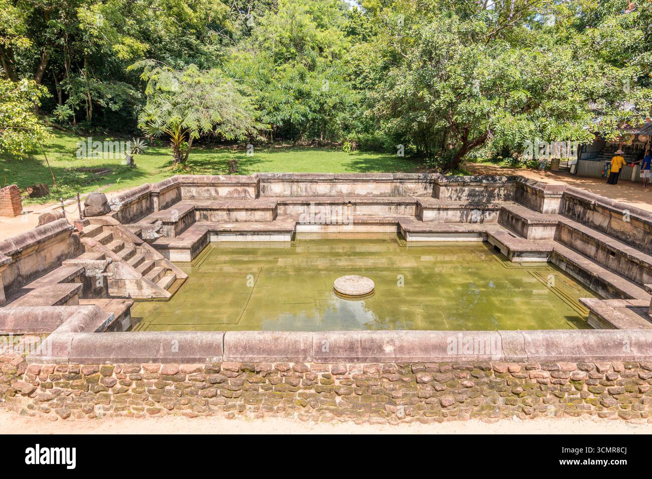 Stepped stone pedestal hi-res stock photography and images - Alamy