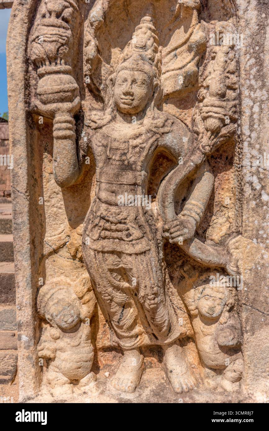 Sri Lanka - Polonnaruwa - Hatadage - Naga King stone relief in shrine ...