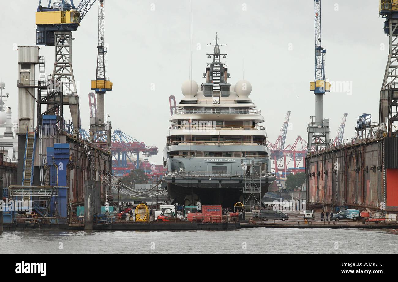 RECORD DATE NOT STATED Die 136 Meter lange und 22,5 Meter breite Yacht ...