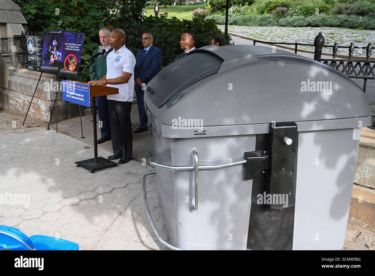 Photo by: zz/NDZ/STAR MAX/IPx 2025 9/16/25 Mayor of New York City Eric ...