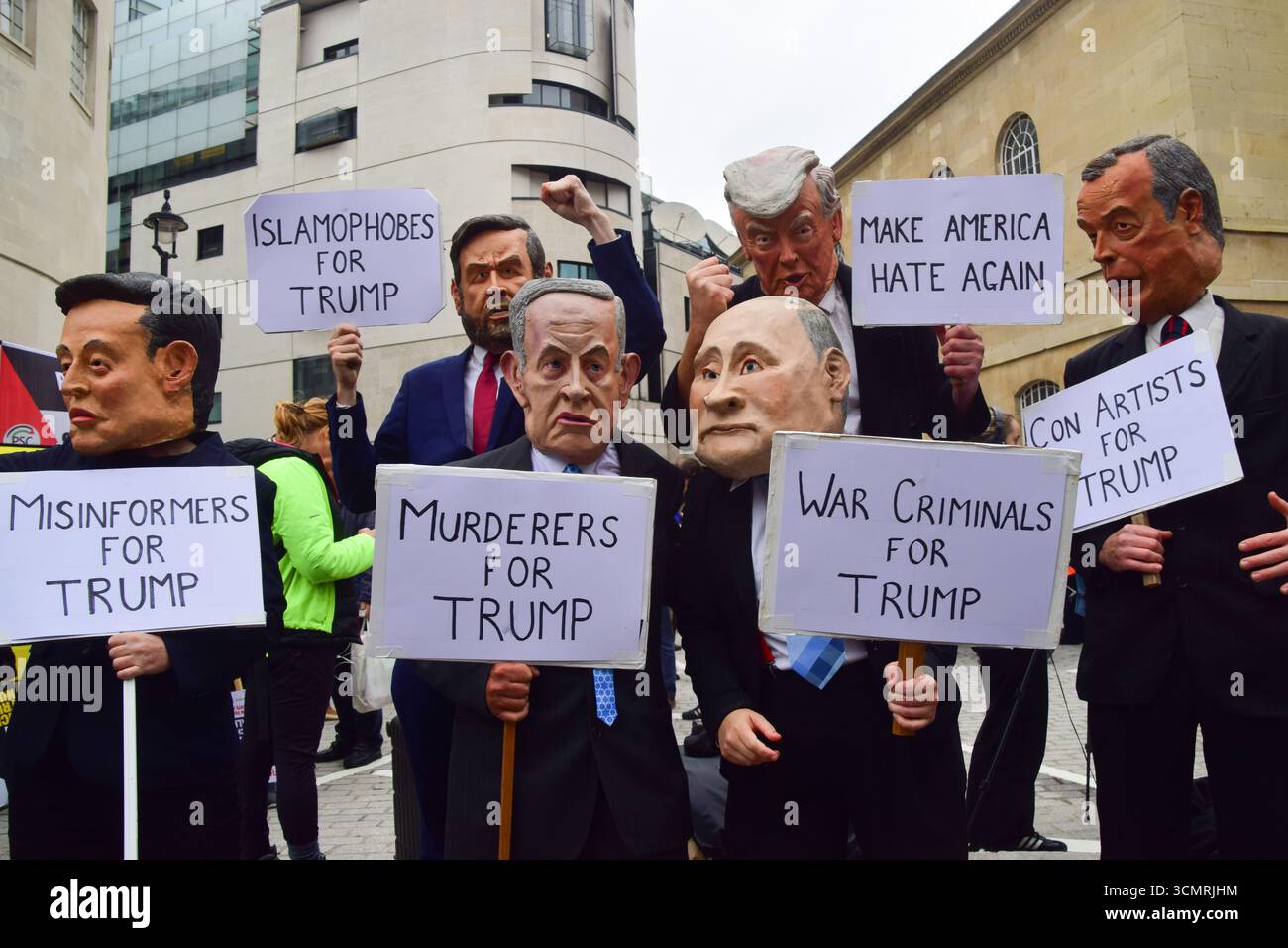 September 17, 2025, London, England, United Kingdom: Protesters wearing ...