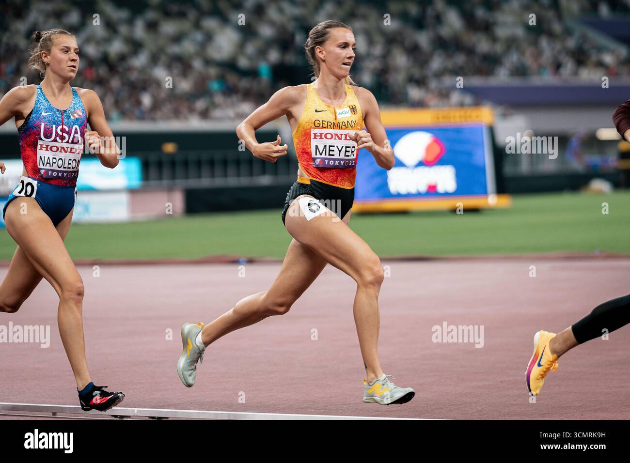 Lea Meyer (3.000 m Hindernis Frauen, VfL Loeningen), JPN ...