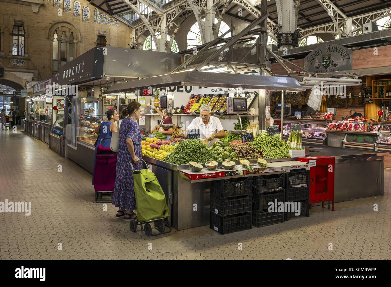 Fruit and vegetable stall, Mercado Central covered market, Valencia ...
