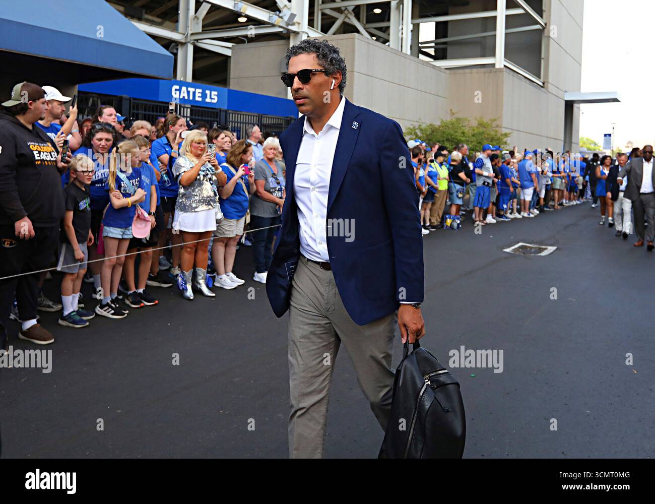 LEXINGTON, KY - SEPTEMBER 13: Kentucky Wildcats offensive coordinator ...