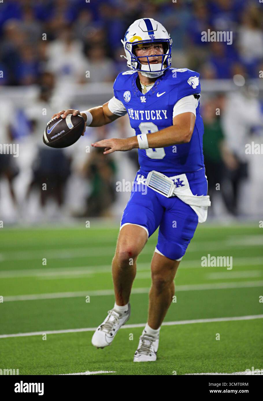 LEXINGTON, KY - SEPTEMBER 13: Quarterback Cutter Boley #8 of the ...