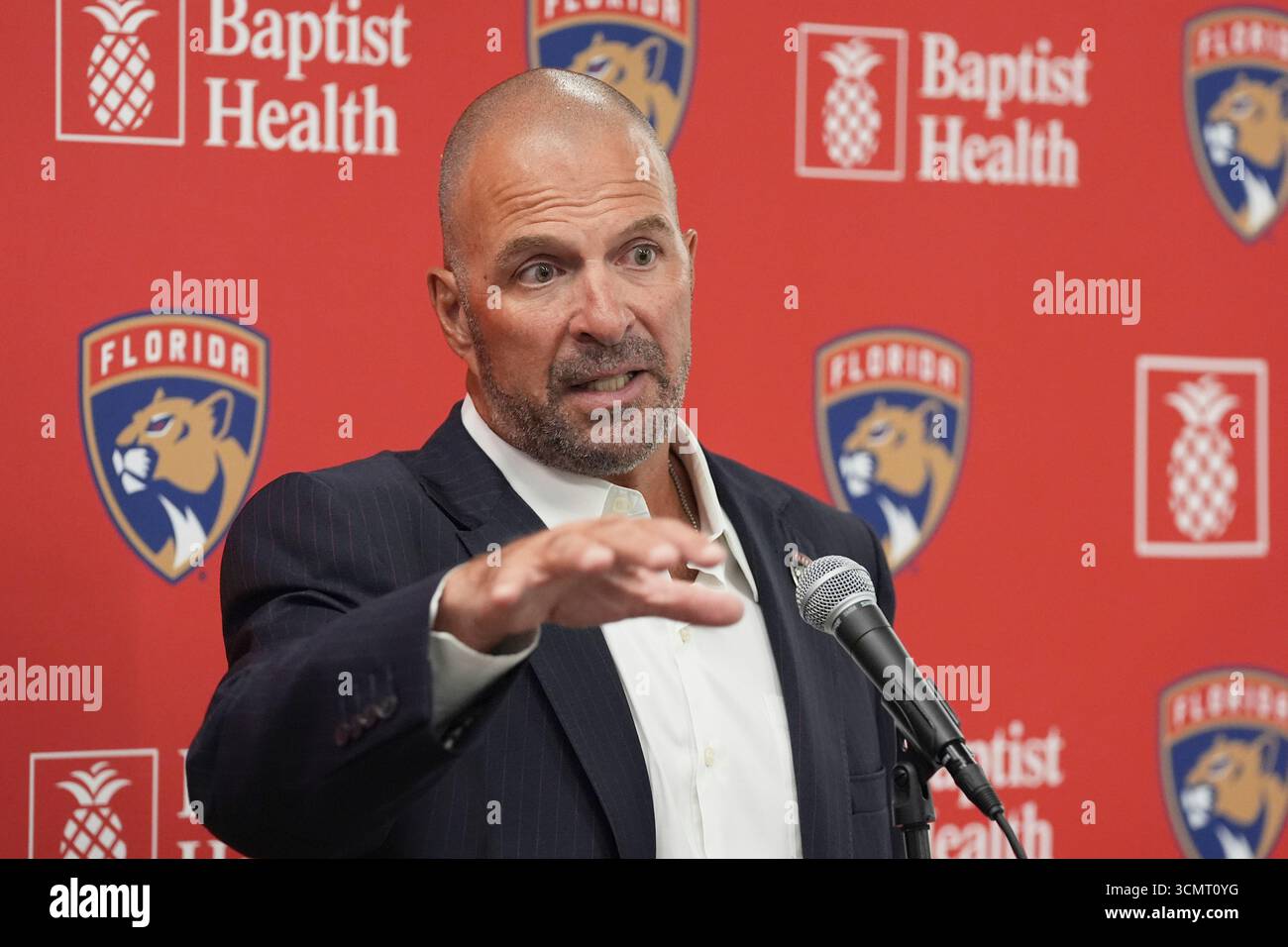 Florida Panthers general manager Bill Zito speaks during the NHL hockey ...