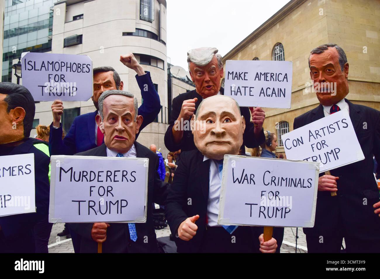 London, UK. 17th September 2025. Protesters wearing Trump, Farage ...