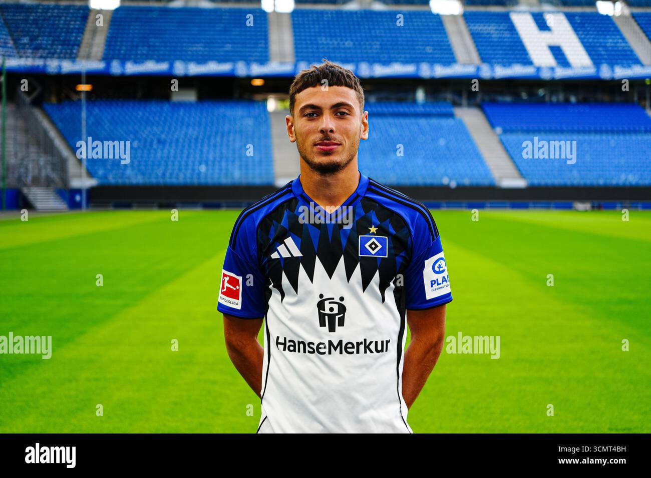 William Mikelbrencis (Hamburger SV, #02) GER, Hamburger SV, Fussball ...