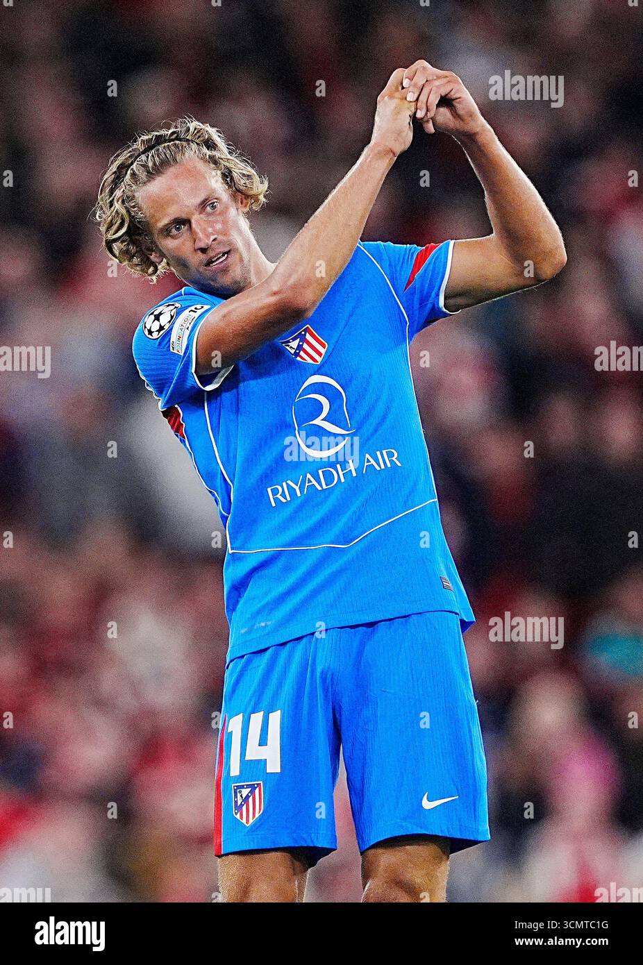 Atletico Madrid's Marcos Llorente celebrates scoring their side's first ...
