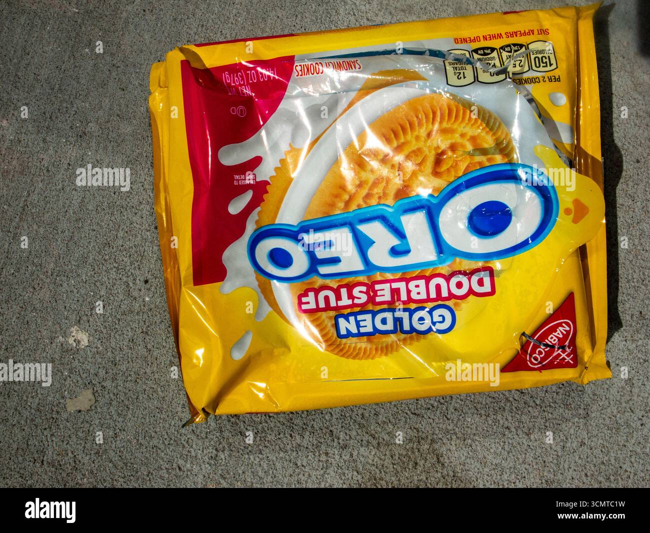 September 14, 2025, New York, New York, USA: Golden double stuf Nabisco ...