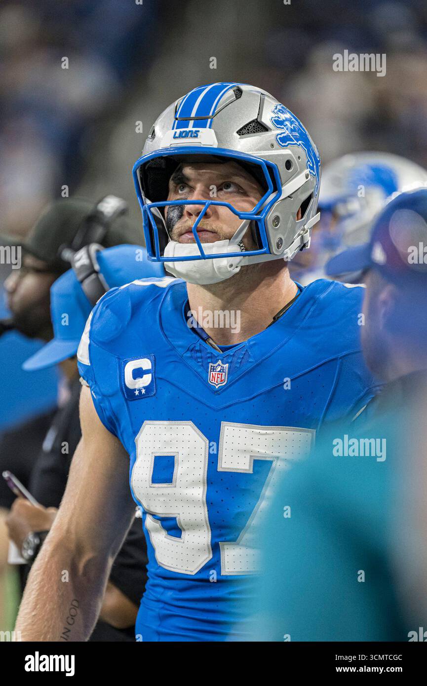 DETROIT, MI - SEPTEMBER 14: Detroit Lions Defensive End Aidan ...