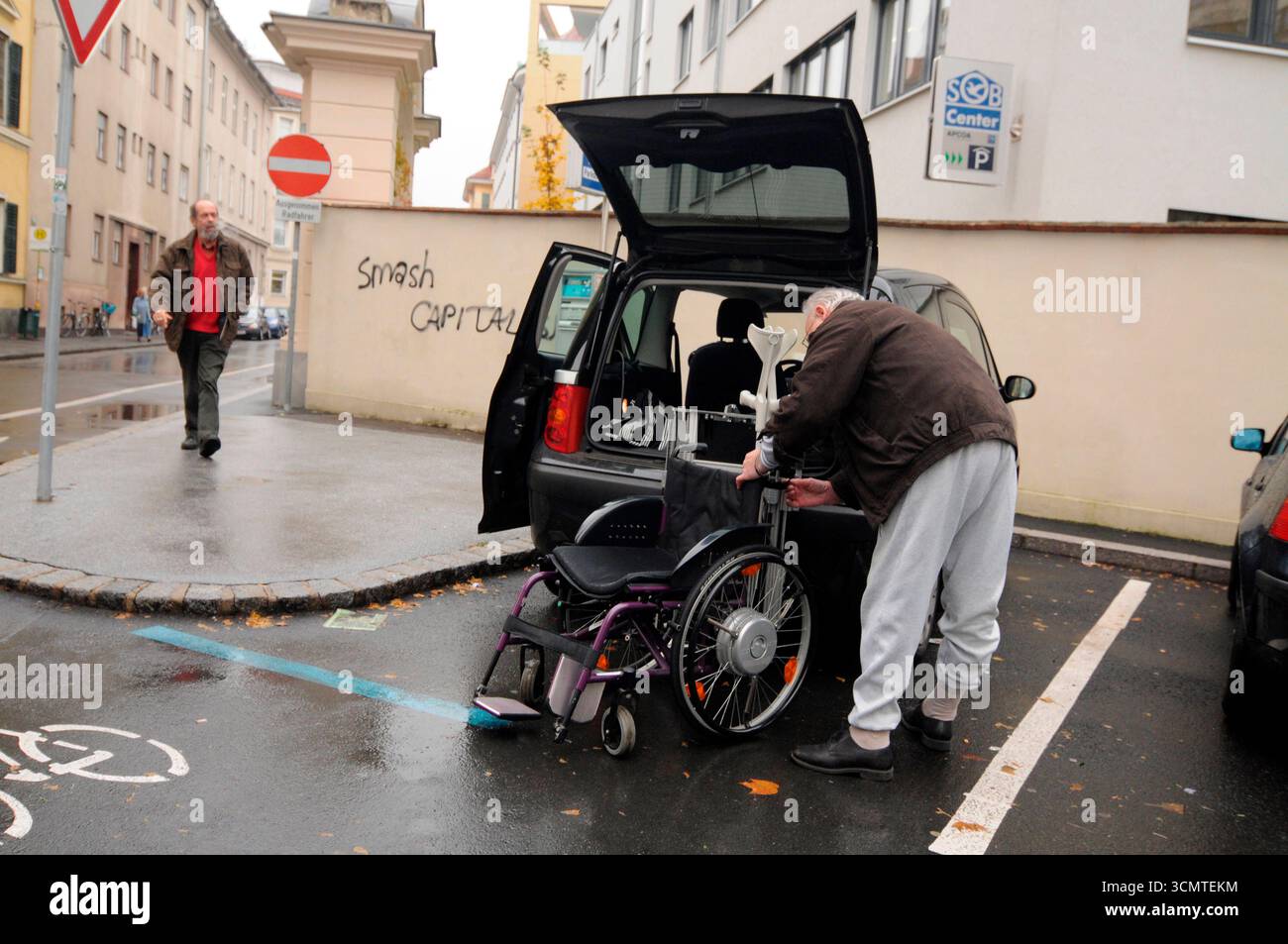 a vehicle for the transport and mobility of disabled people vehicle for ...