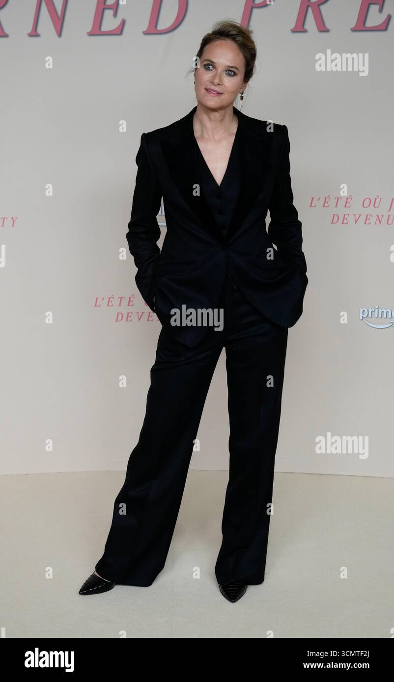 Rachel Blanchard attends "The Summer I Turned Pretty" third and final ...