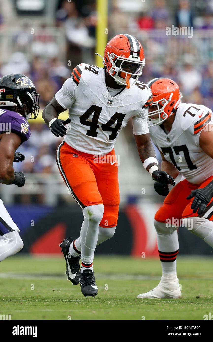Cleveland Browns tight end Harold Fannin Jr. in action during the ...