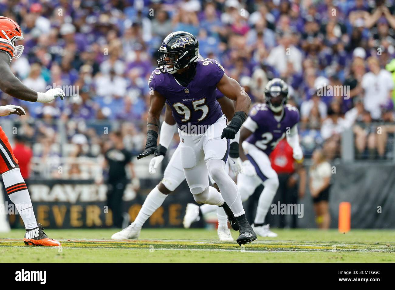 Baltimore Ravens linebacker Tavius Robinson (95) in action during the ...