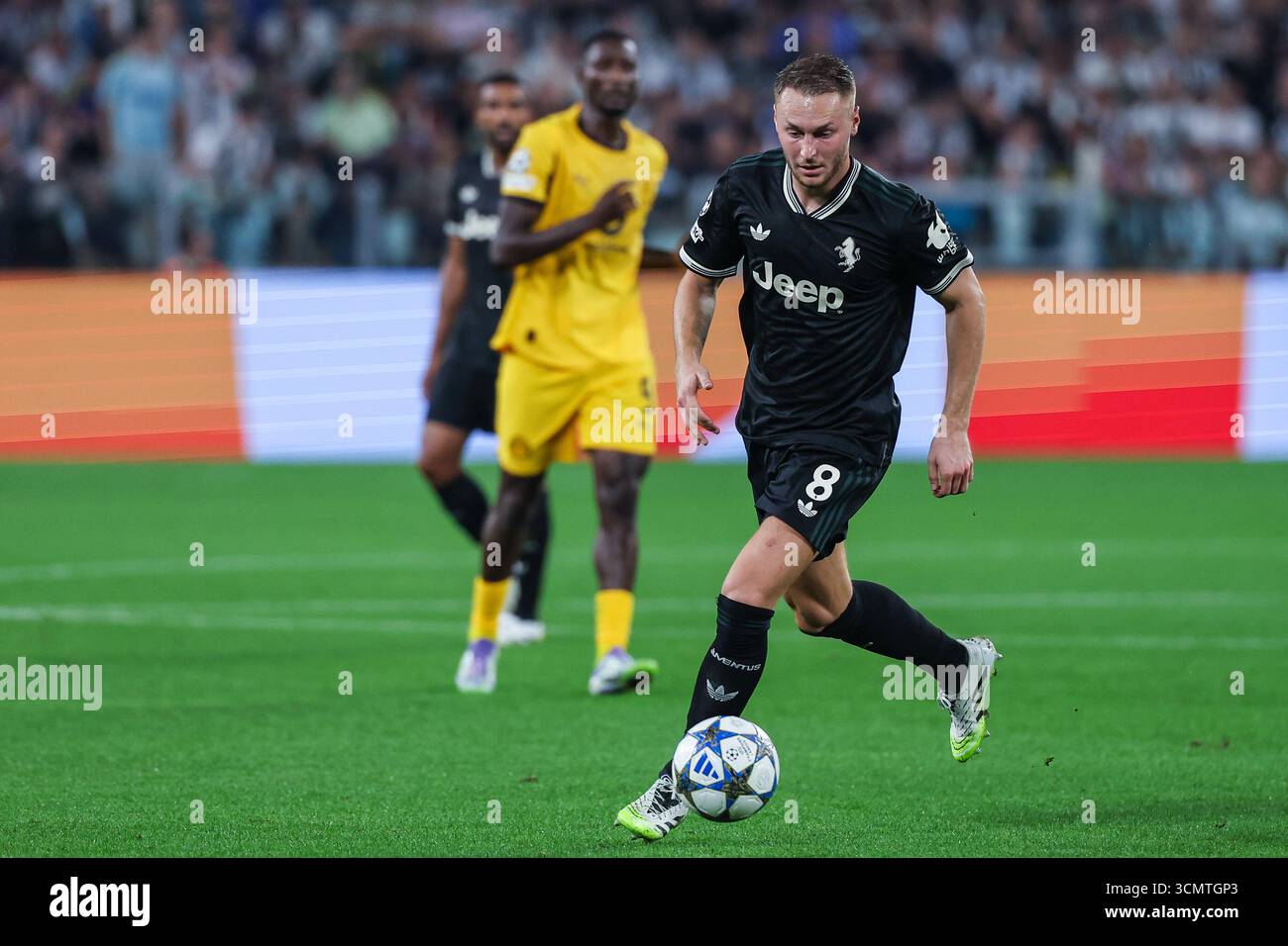 Teun Koopmeiners of Juventus FC seen in action during UEFA Champions ...