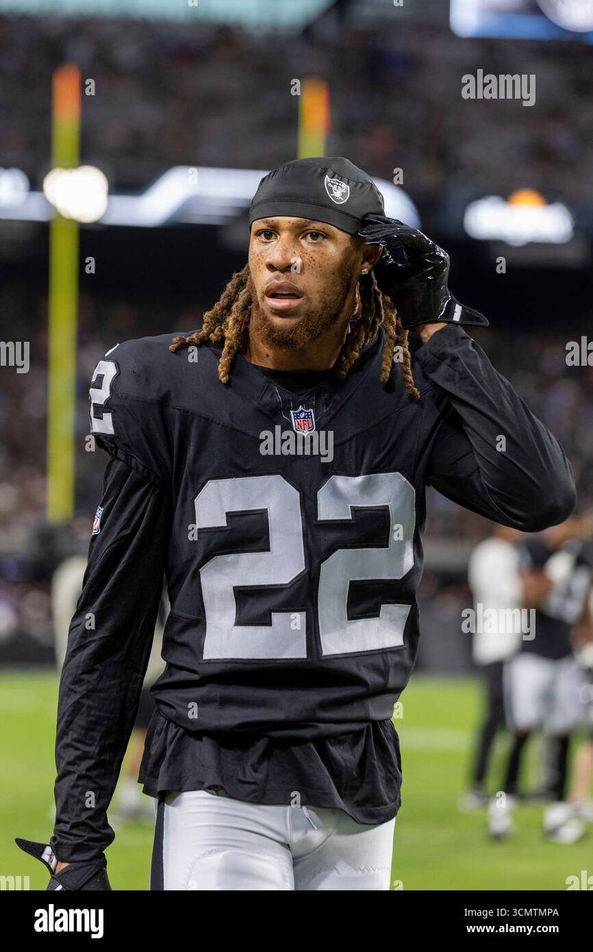 Las Vegas Raiders cornerback Eric Stokes (22) warms up before playing ...