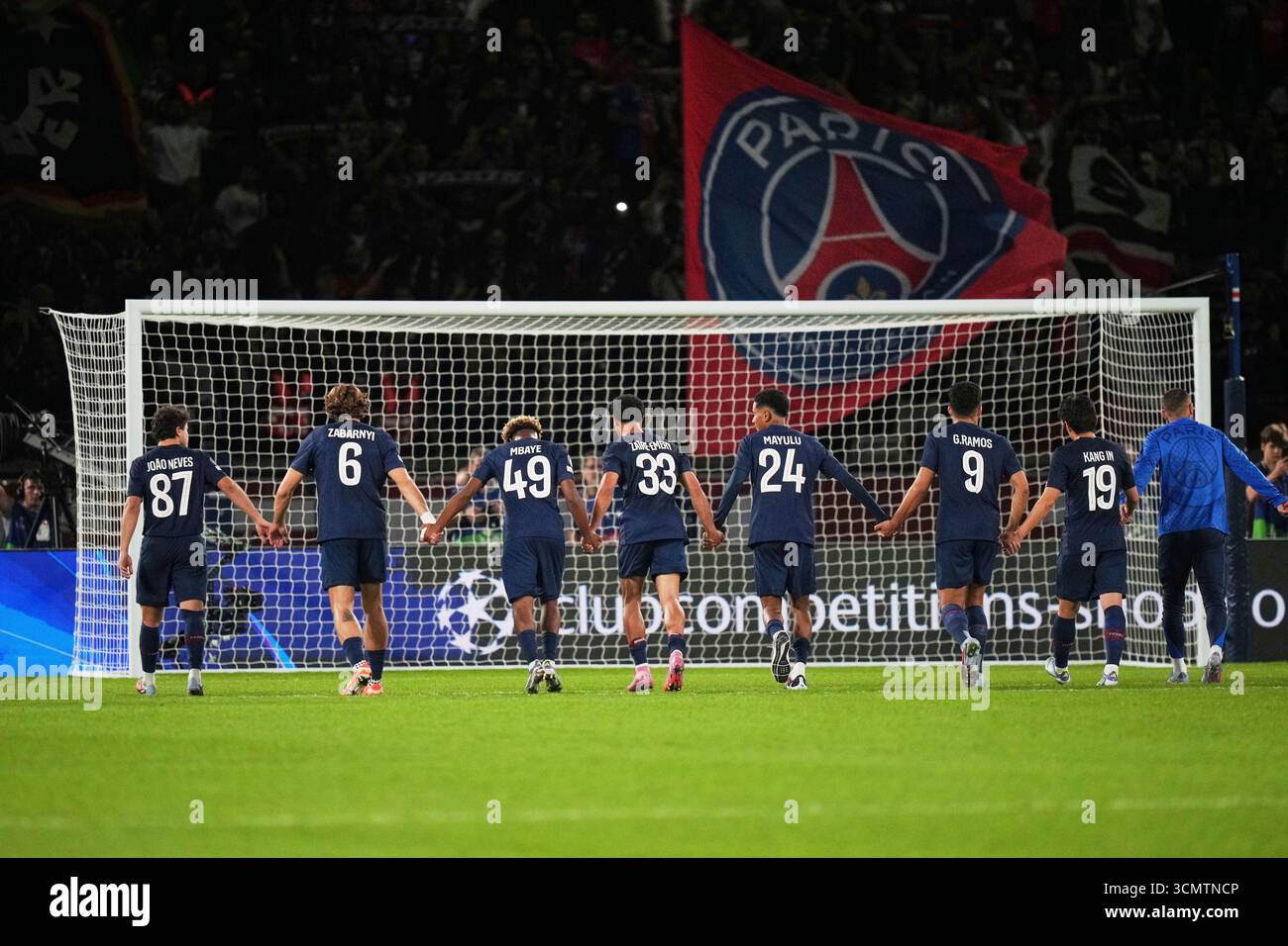 Paris Saint-Germain players celebrate their victory at the Champions ...