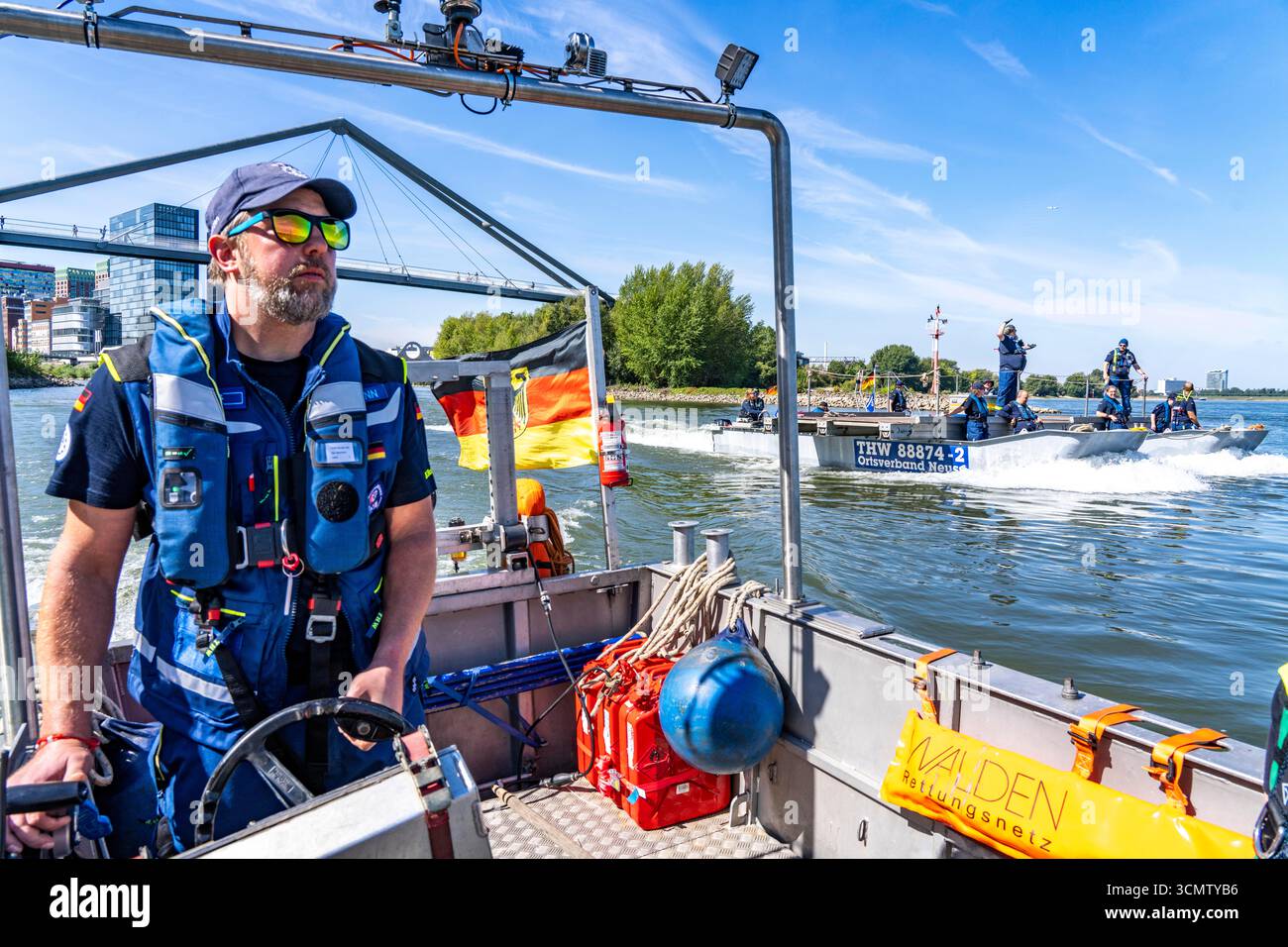 Training exercise with a multi-purpose pontoon on the Rhine, escort ...