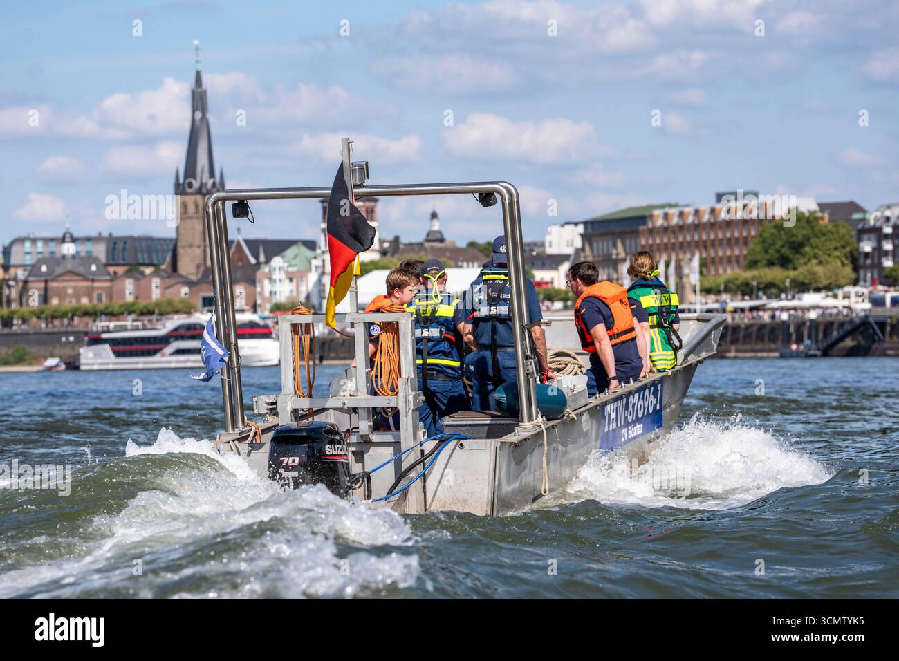 THW multi-purpose boat during a training exercise on the Rhine near ...