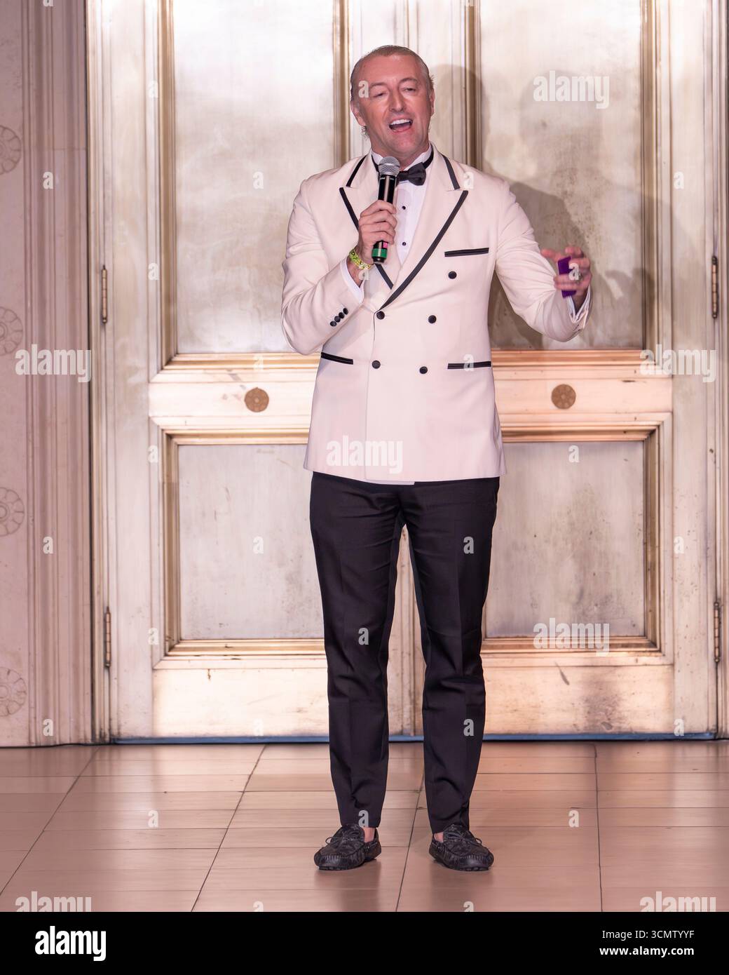 Prince Mario-Max Schaumburg-Lippe MC'd at Designer Anita Yuan Fauwn ...