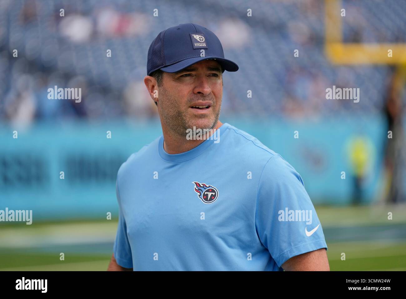 Tennessee Titans head coach Brian Callahan before an NFL football game ...