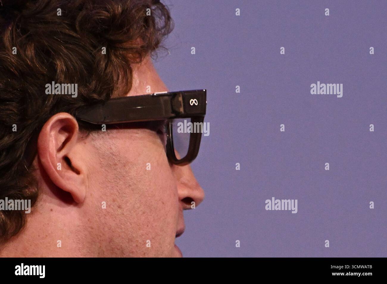 Meta CEO Mark Zuckerberg wears artificial intelligence-powered smart ...