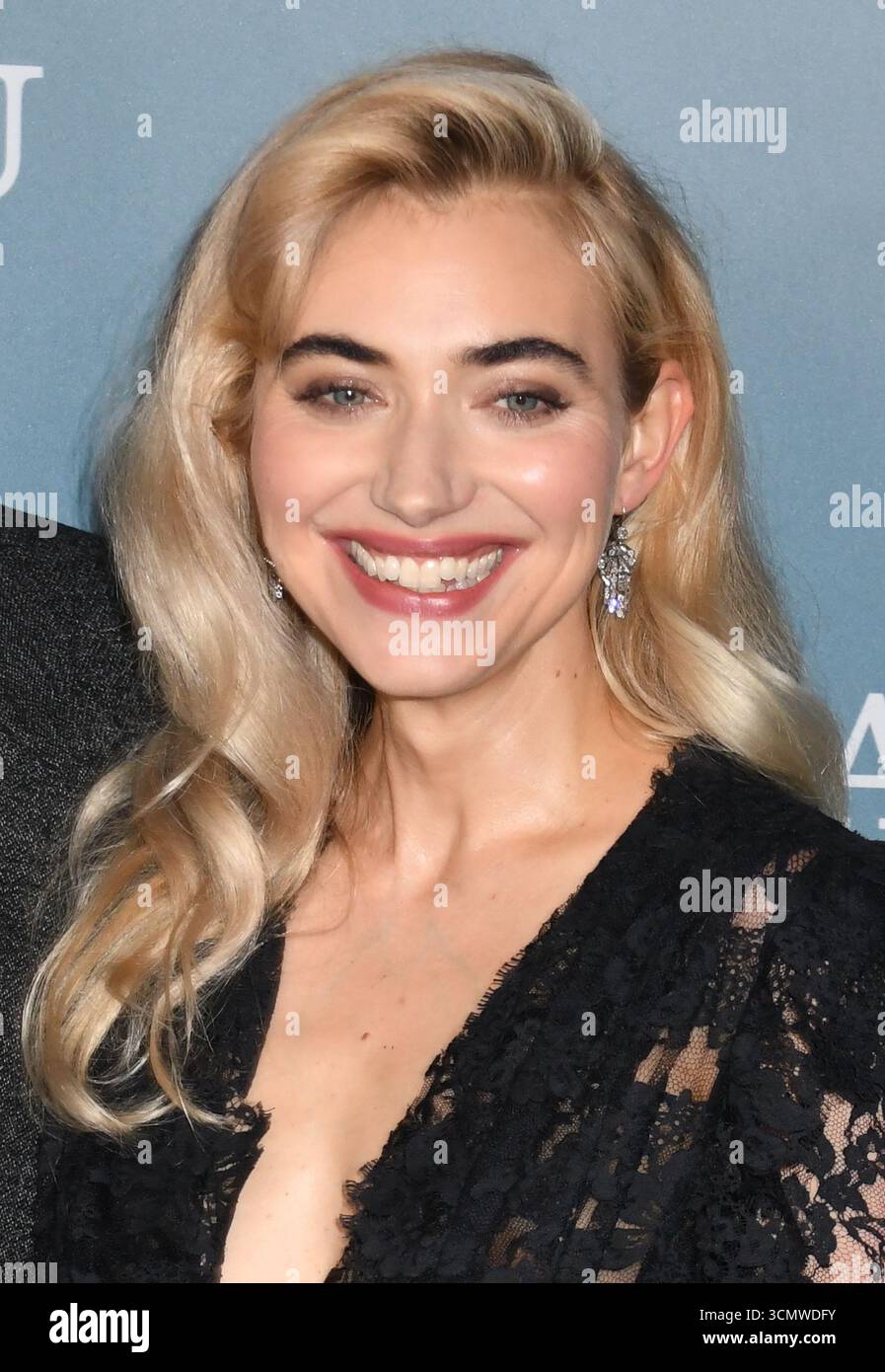 NEW YORK, NY - SEPTEMBER 17: Imogen Poots at the Apple TV+ premiere ...