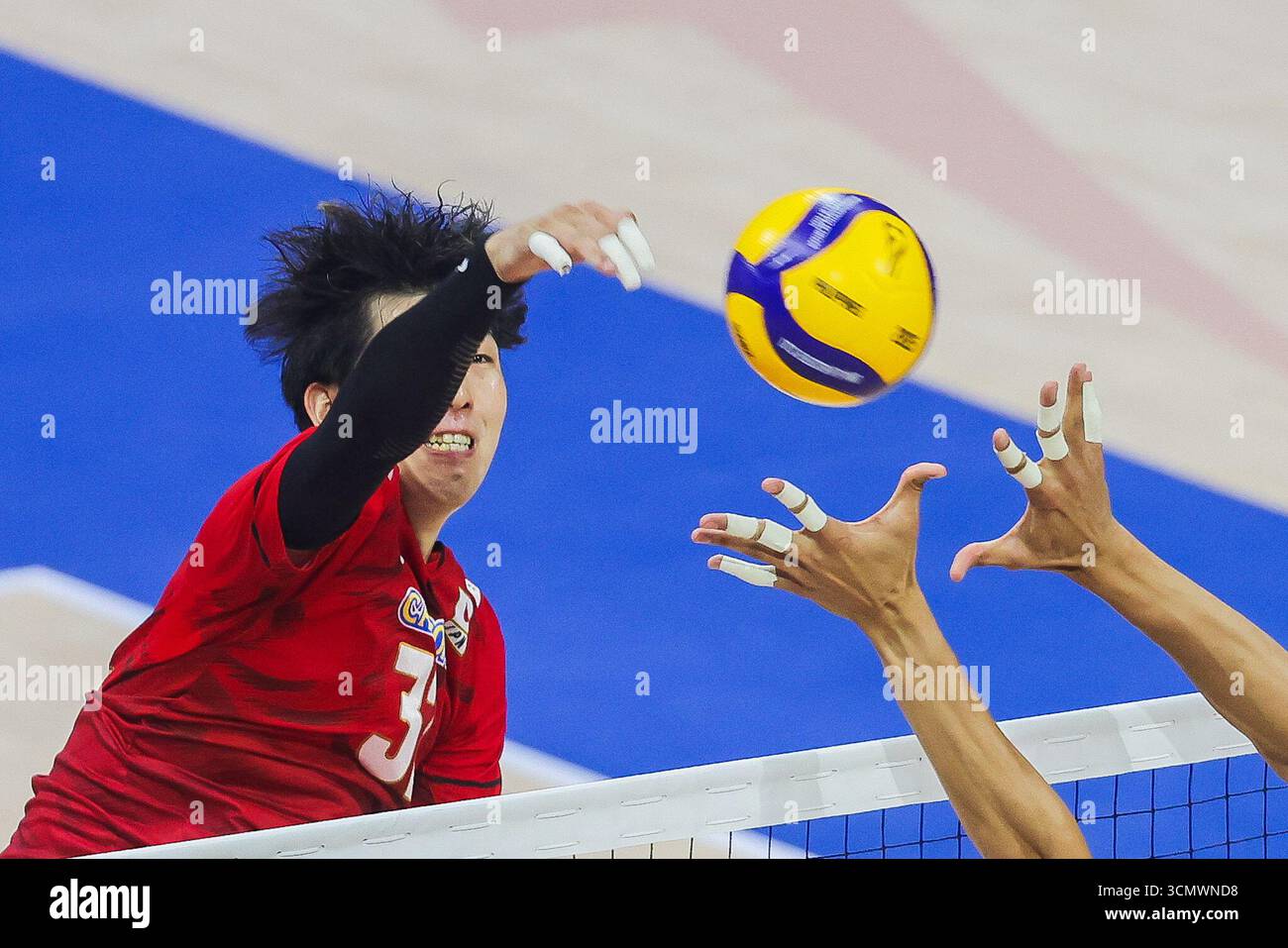 (250918) -- QUEZON CITY, Sept. 18, 2025 (Xinhua) -- Sato Shunichiro of ...