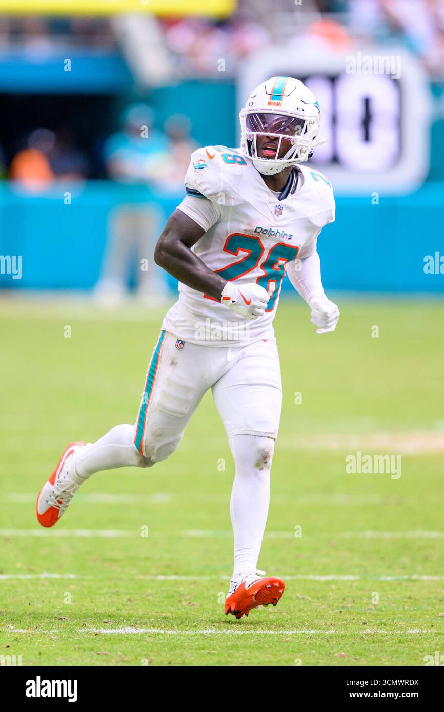 Miami Dolphins running back De'Von Achane (28) runs a play during an ...