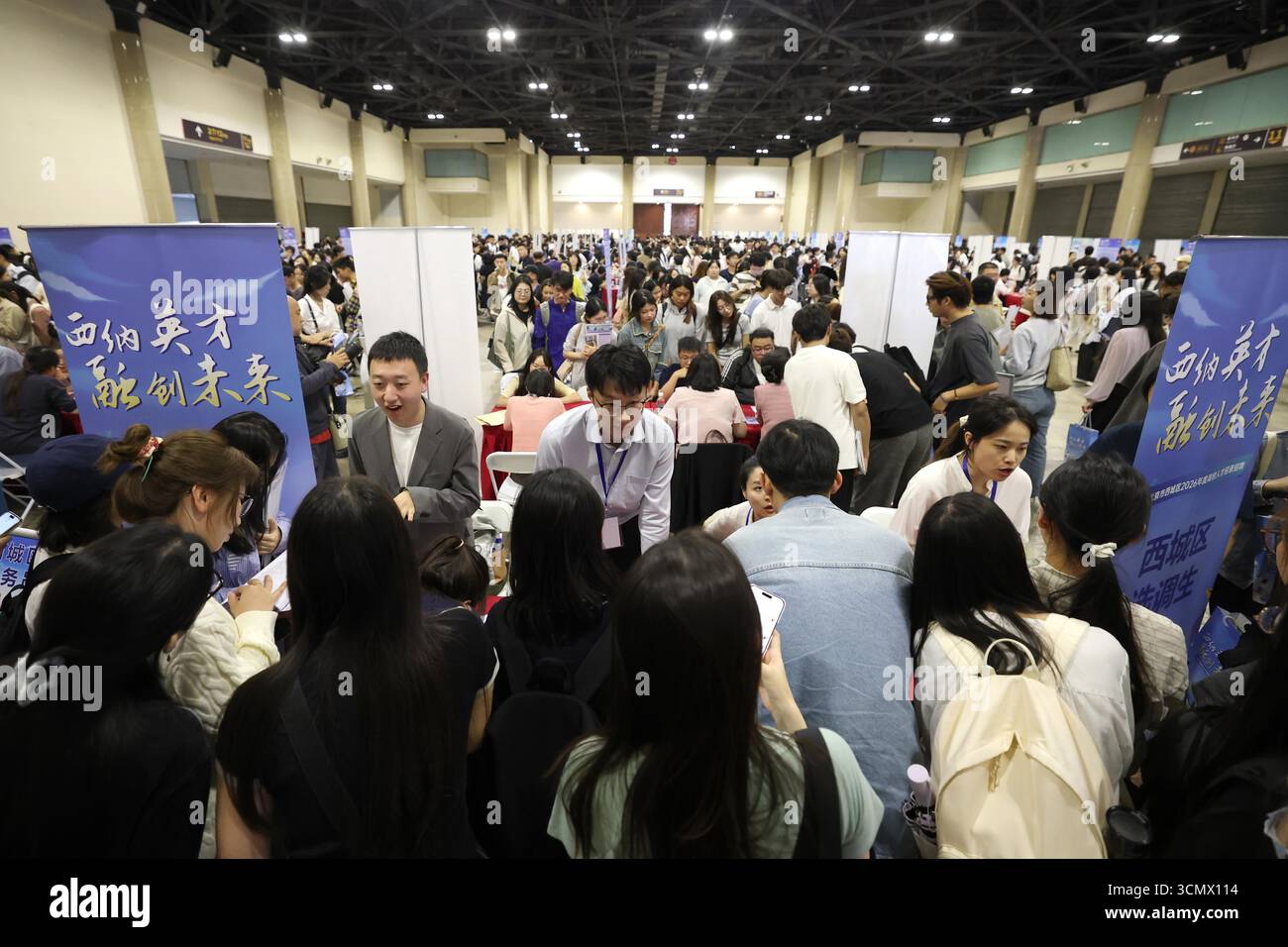 **CHINESE MAINLAND, HONG KONG, MACAU AND TAIWAN OUT** People look for ...