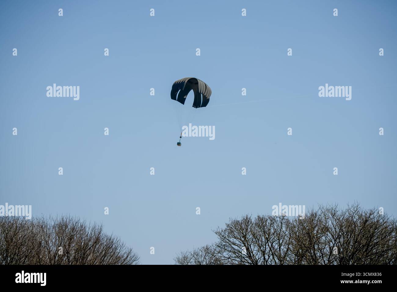 Military cargo parachute dropping hi-res stock photography and images ...