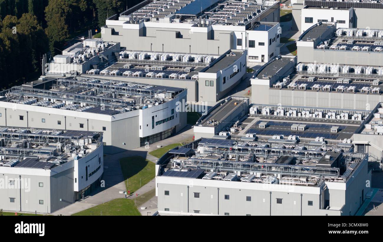 Milan data center 04 colocation hi-res stock photography and images - Alamy