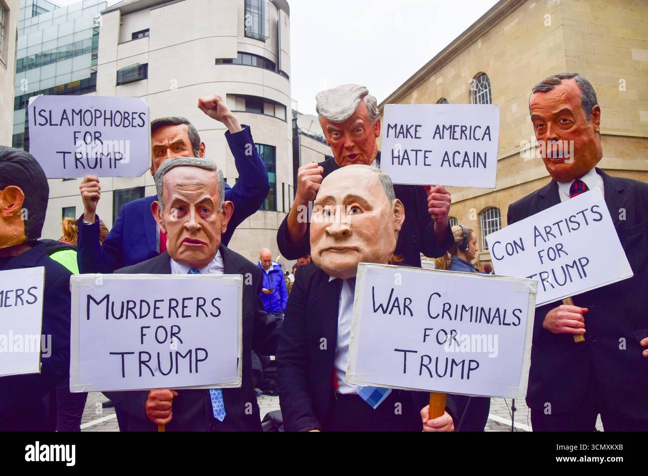 London, UK. 17th September 2025. Protesters wearing Trump, Farage ...