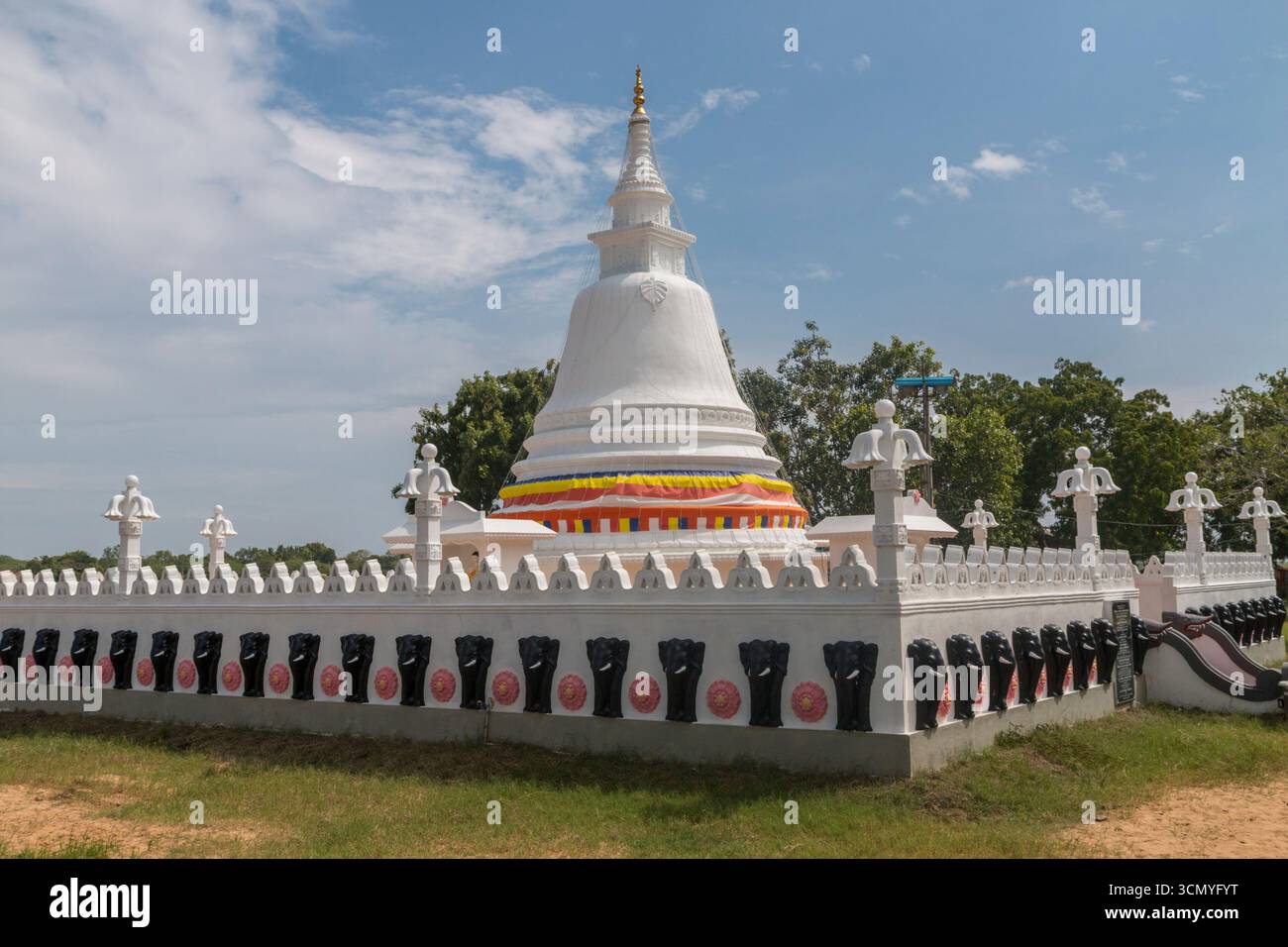 Sri Lanka - Tissamaharama - Tissamaharama Raja Maha Vihara - White ...