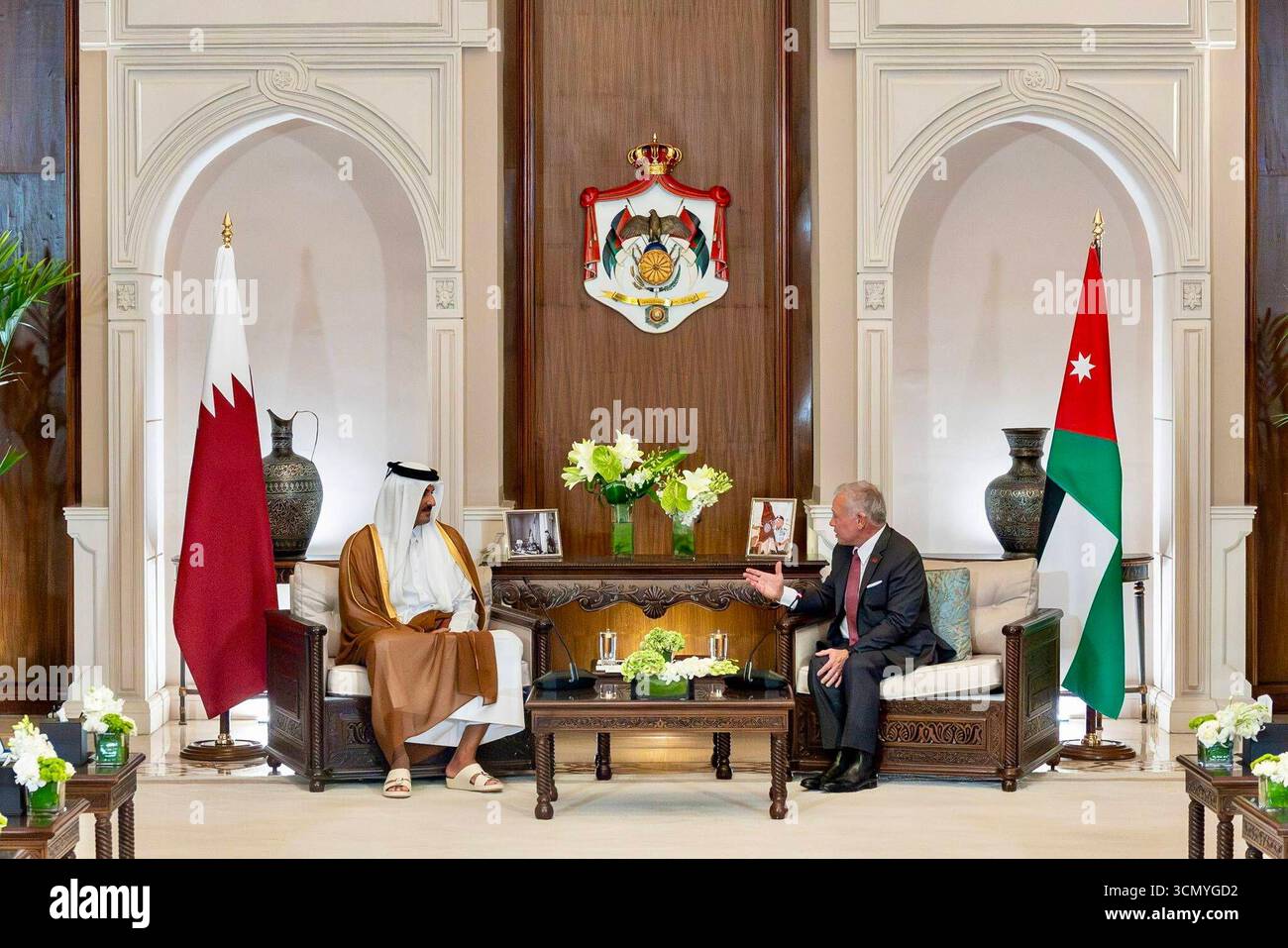 King Abdullah II of Jordan receives the Emir of Qatar, Tamim bin Hamad ...