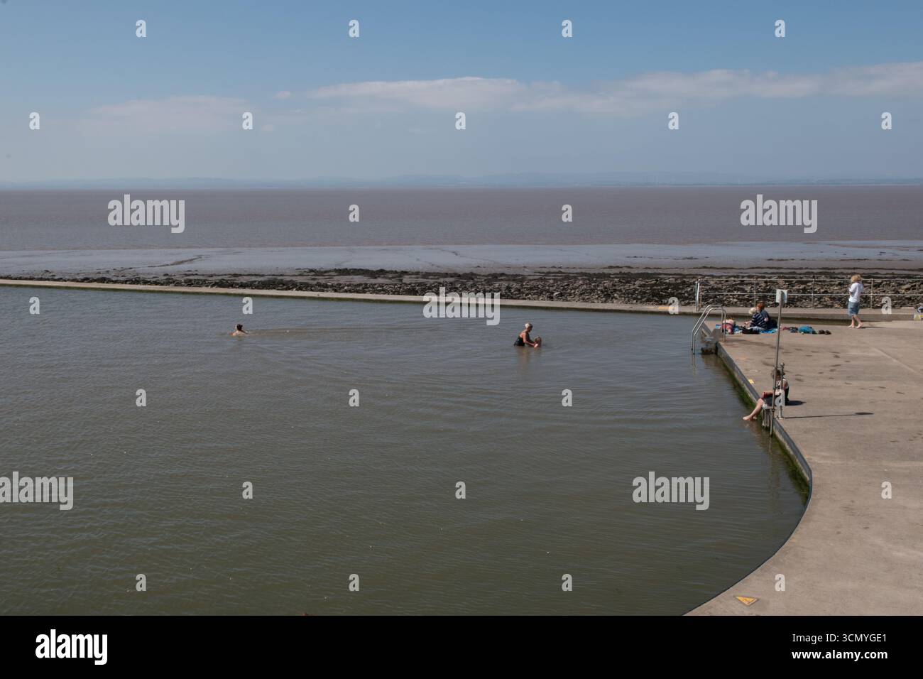 Bristol lido england hi-res stock photography and images - Alamy