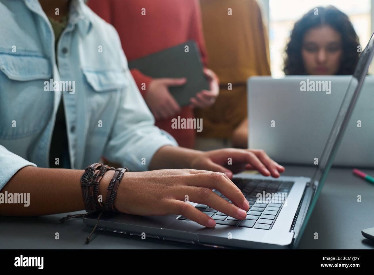 Collaborative student project preparation hi-res stock photography and ...