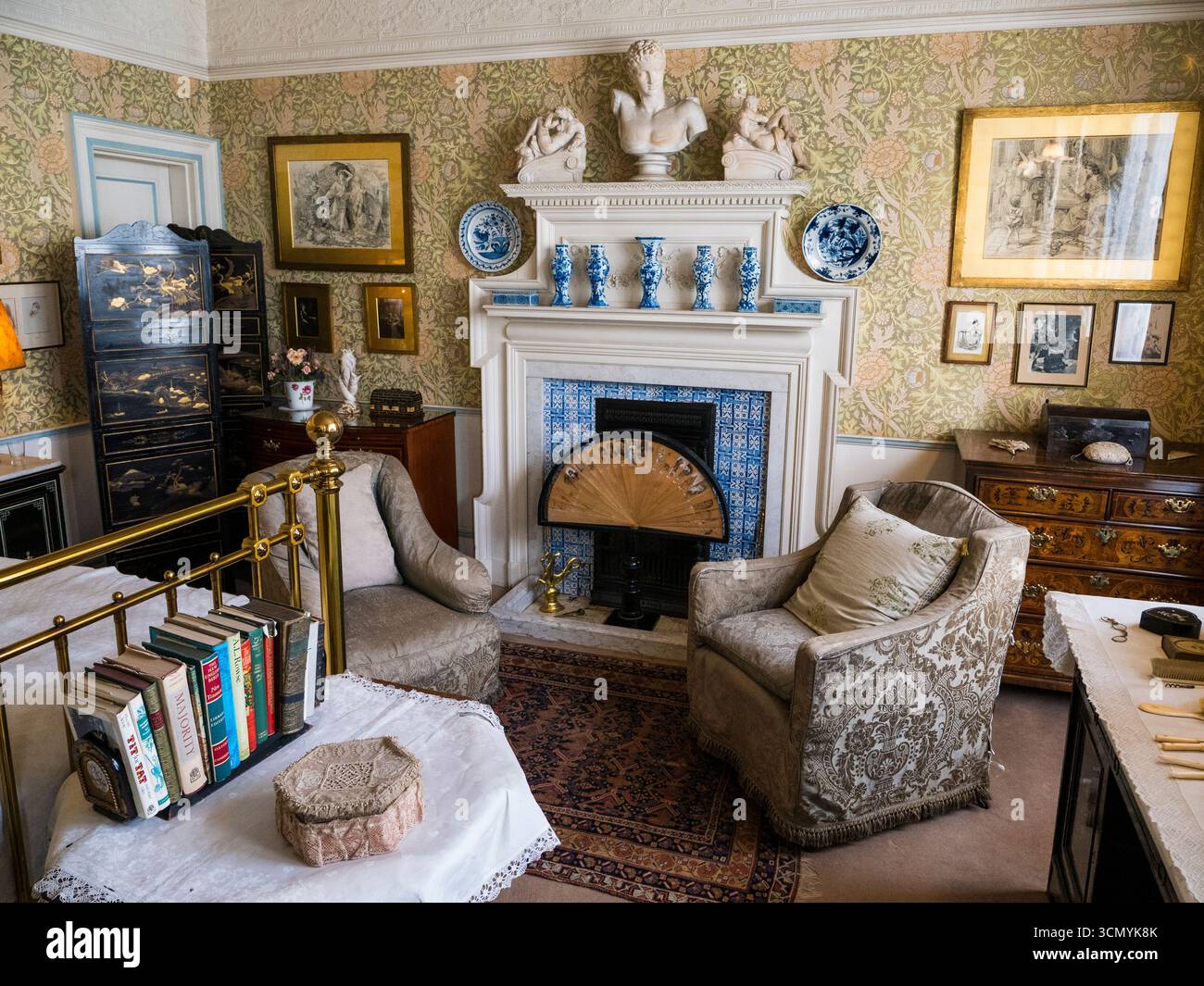 Victorian aesthetic hi-res stock photography and images - Alamy