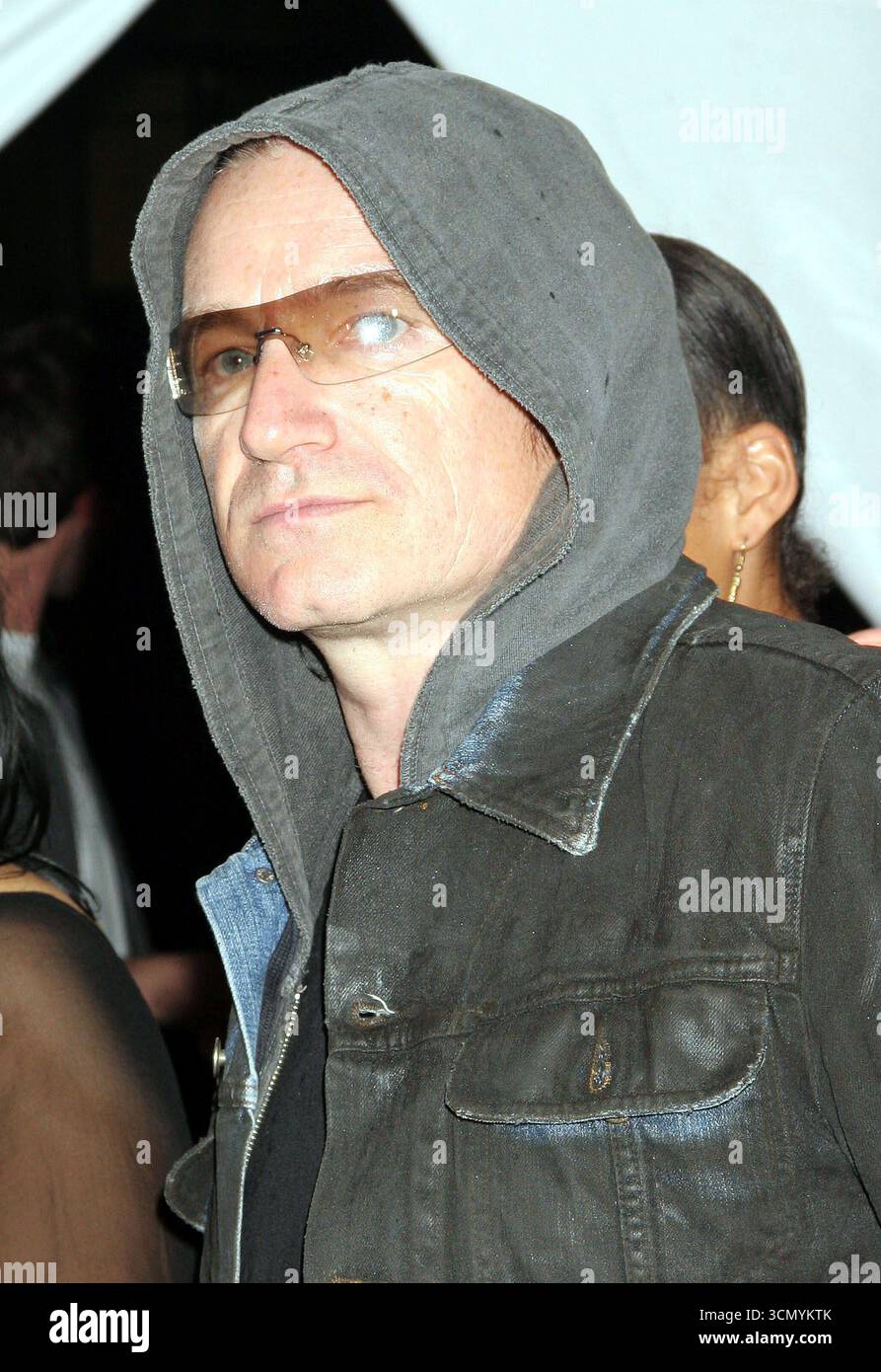 Bono at the auction to benefit hunger-relief organizations - The Food ...