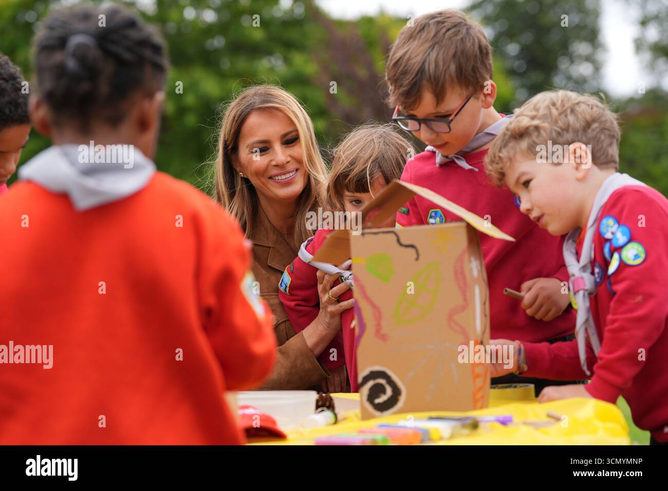 First lady Melania Trump meets members of the Scouts' Squirrels ...