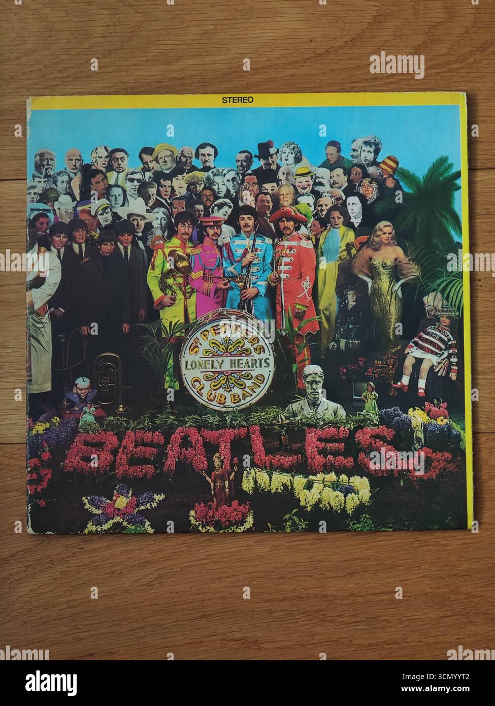 Sgt pepper hi-res stock photography and images - Alamy