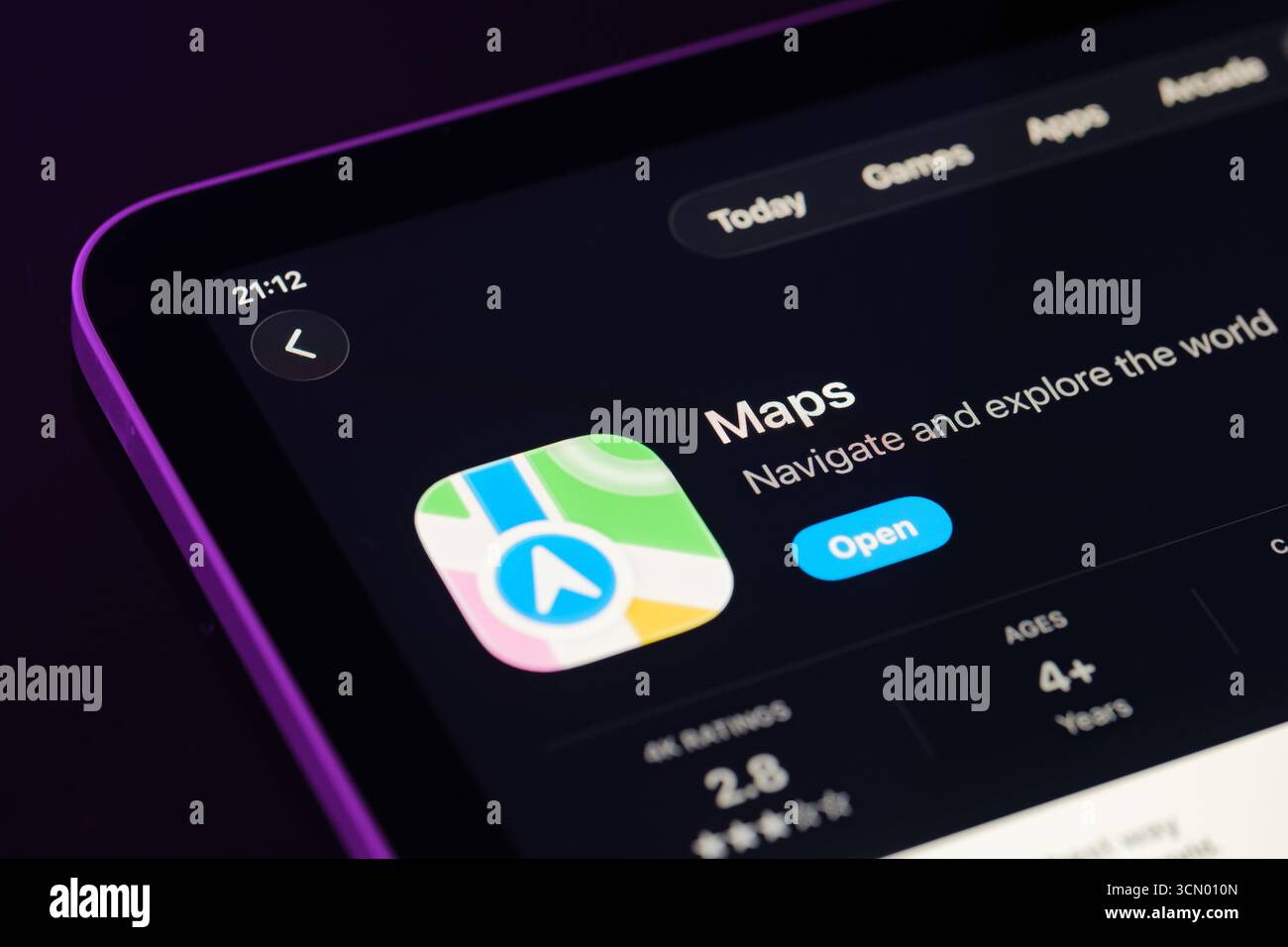 Apple maps logo hi-res stock photography and images - Alamy