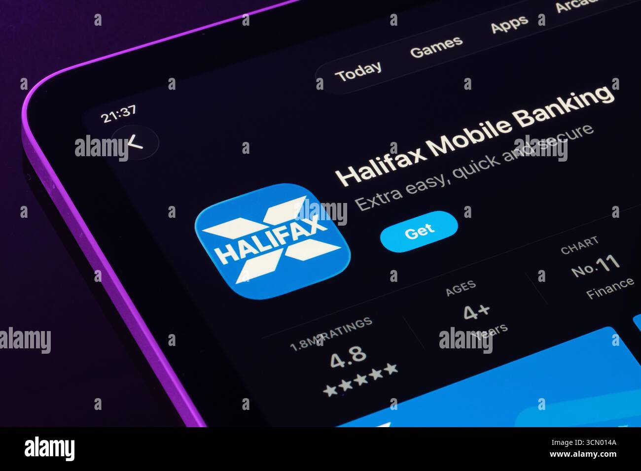Halifax mobile banking app hi-res stock photography and images - Alamy