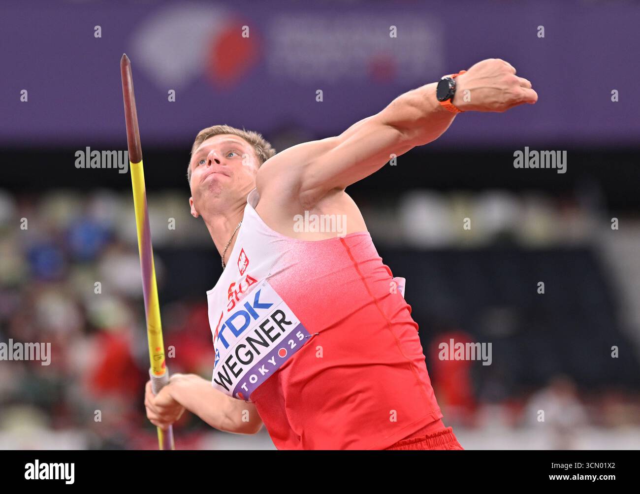 (250918) -- TOKYO, Sept. 18, 2025 (Xinhua) -- Dawid Wegner of Poland ...
