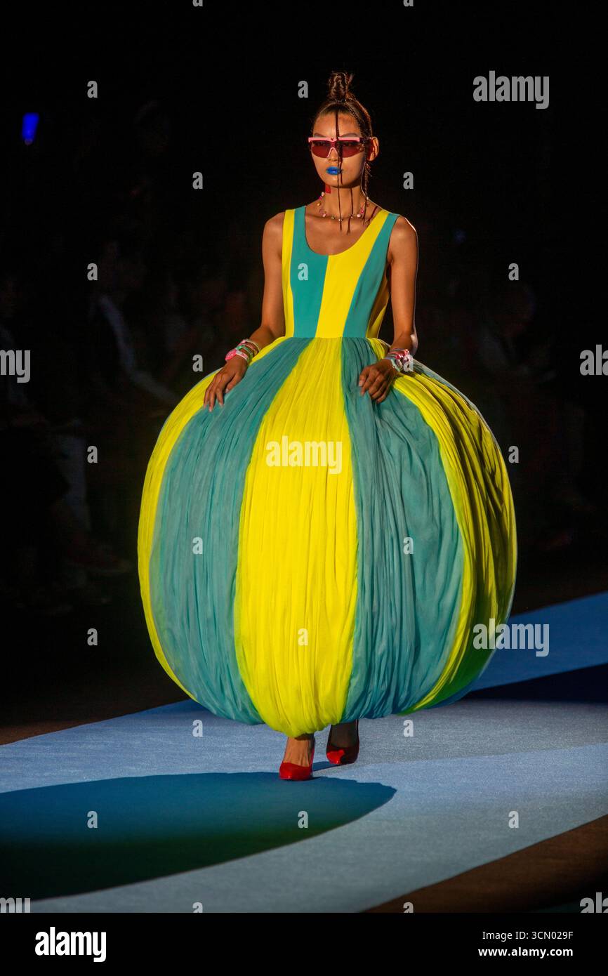 A model walks the runway for Agatha Ruiz de la Prada's Spring/Summer ...
