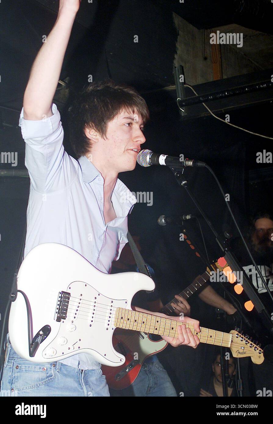 Arctic Monkeys live on the first gig of their "Five Minutes With The ...