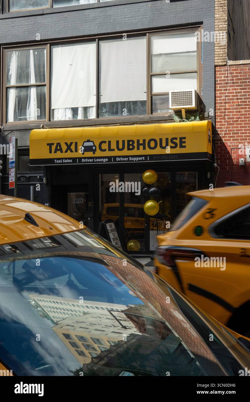 161 w 22nd street hi-res stock photography and images - Alamy